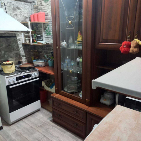 Ташсельмаш ул.Бойкурган 2-комн 2/4 40 м² ремонт бывш. общежитие