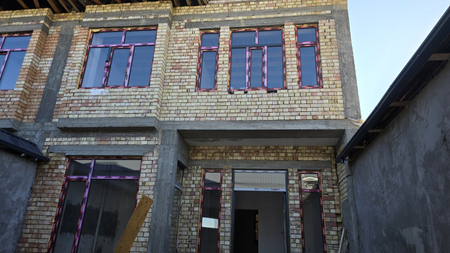 kelse BYD salon Bitonkadan 150 metr