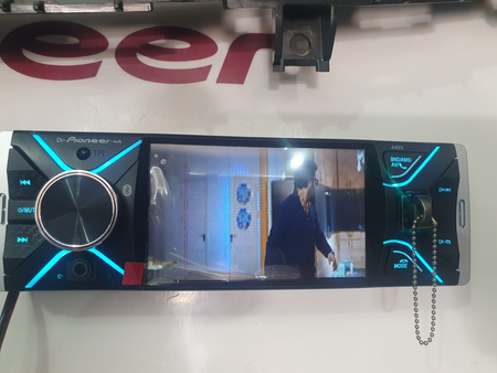 Pioneer 4403 BT Monitor