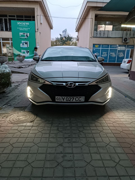 Hyonday Elantra AD