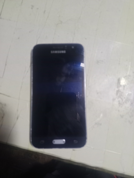 Самсунг Galaxy J1