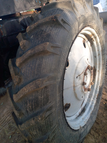 Mtz 80 sotiladi Buxoro viloyati