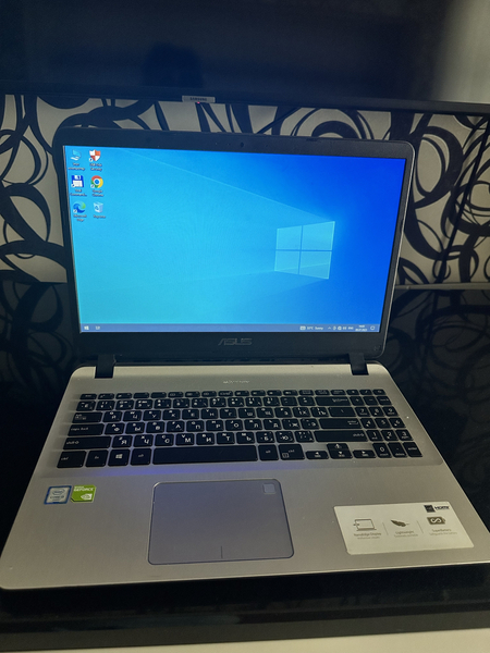 ASUS ноутбук