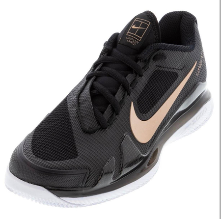 Nike кроссовки для тенниса