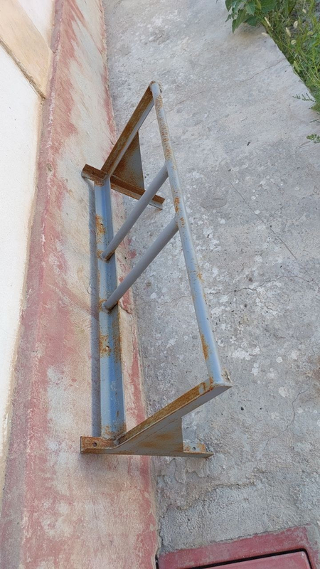 Настенный турник, железный.