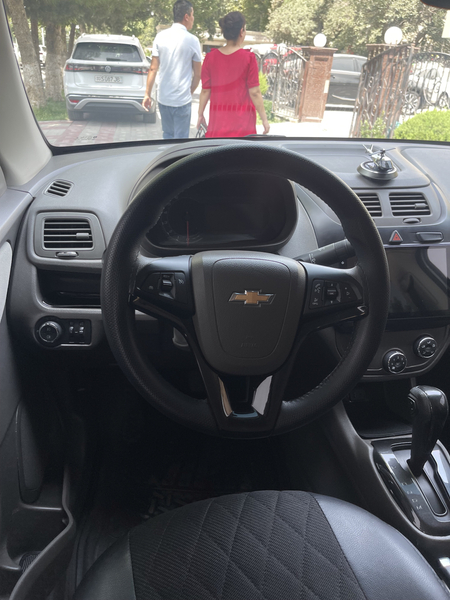 Moshin xolati yangidek 2200 bank qilib beramiz