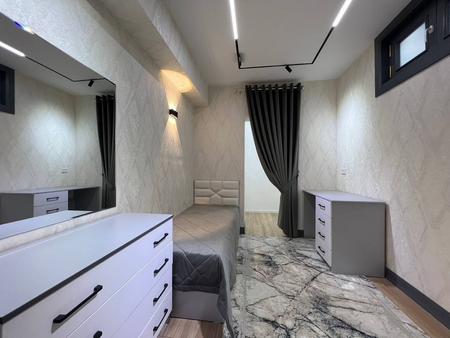 Срочно Продаю 3х ком.Люкс.кв. Шикарный Балкон 3-этаж Новостройка 149м²