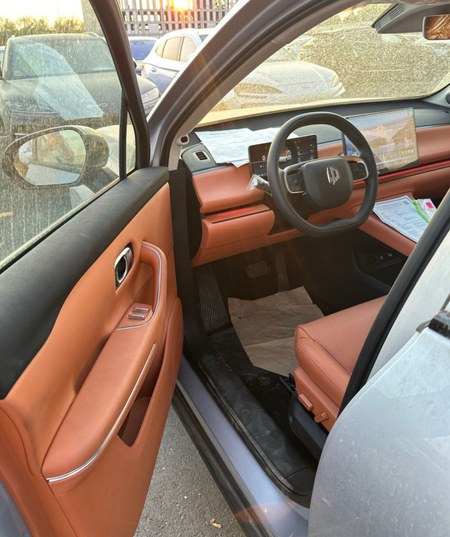 Leapmotor C16 2 pozitsiya dop optsiyali 2024 yil