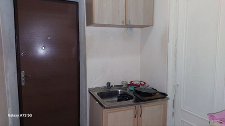 Аренда. 1-ком. квартира. 1/4/4 (бывш. общежитие). Сергели-1. 18 м².