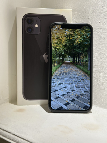 Iphone 11  black 128 gb ideal  SROCHNA