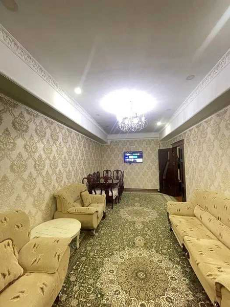 Срочно продается квартира на Карасу 3/6/8  кв73.м