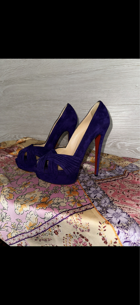 Женские туфли Christian Louboutin Aborina Suede оригинал