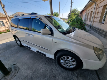 2007 Kia Carnival