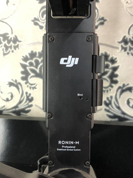 DJI Ronin M stablizator