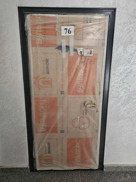 Позади MegaPlanet коробка в ComFort House 80м2 4 этаж!`