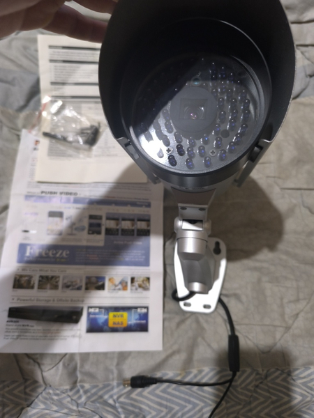 Продам видеокамеру новая камера