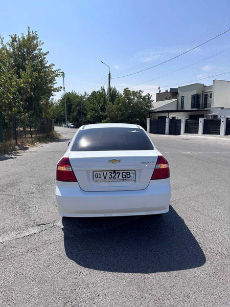 Продам автомобиль Chevrolet Nexia 3, 4 комплектация.