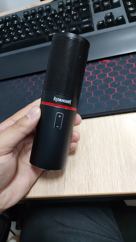 Redragon GM300 Продаю игровой микрофон