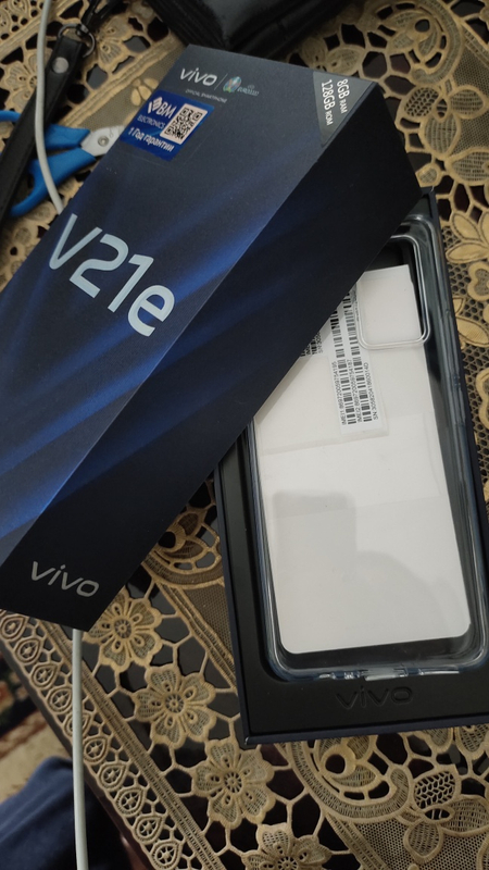 Telefon sotiladi! Vivo 21e
