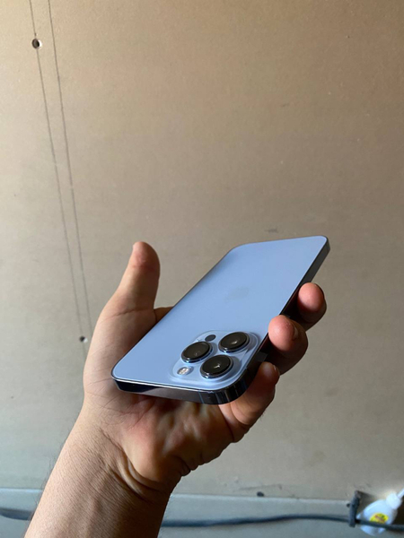 iPhone 13 Pro Max 256 gb Srochnaaa!!!