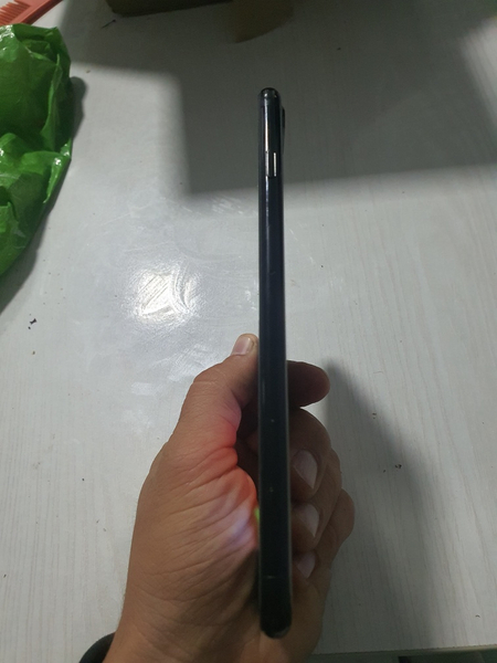 Iphon7plus sotiladi tel toza telefon qilsayla gaplawamiz