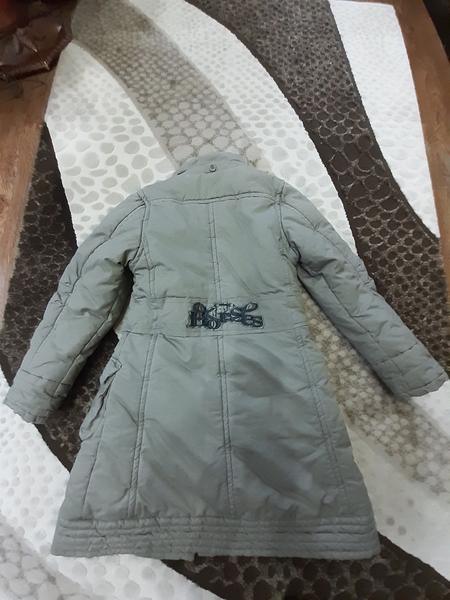 Продам  пальто для девочек.