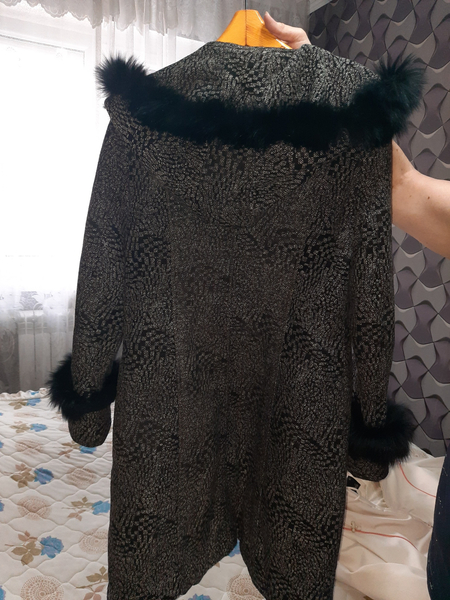 Пальто женское,зимнее