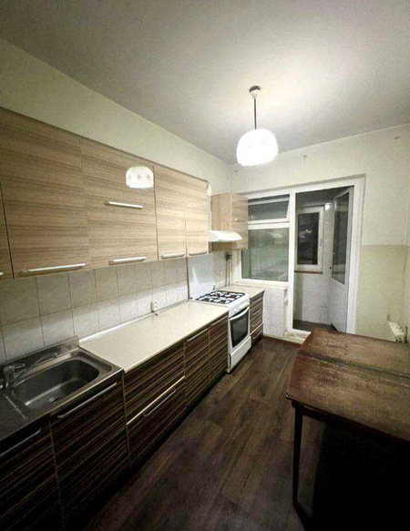 Срочно! На Ойбеке ор- Brasserie - 3х ком, 71 м² - Балкон 1х7