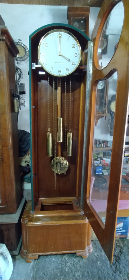 Продаются напольные часы 