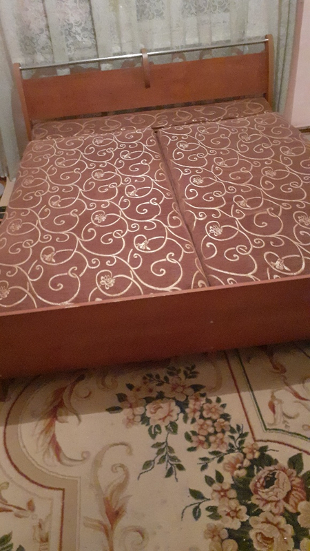 Срочно продаётся двуспальная кровать