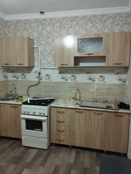 Продаётся 2мик.3комн 4 этаж.по улГагарина