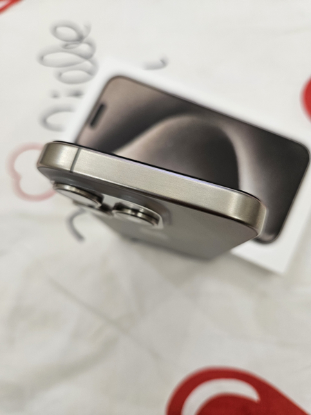 Iphone 15 pro apple