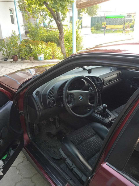 Продам BMW модел