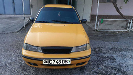 Мошина сотилади срочи