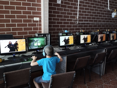 Game club 10komplekt+stol