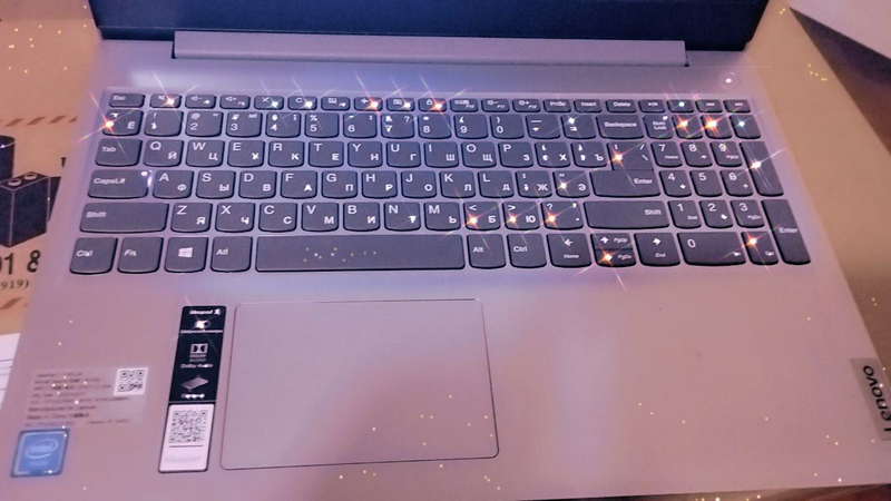 Lenovo ноутбук сотилади