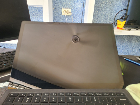 Microsoft laptop core i7-8650U/16GB RAM/512GB SSD/ Touchscreen