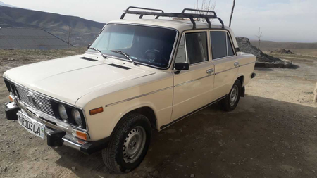 Vaz Jiguli 2106 sotiladi