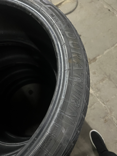 Продается резина DURATURN 245/40/20