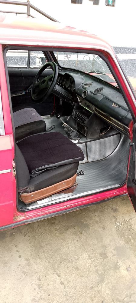 Jiguli sotiladi yili 1975 motor zo\\\'r  holatda temir metan 75 talik