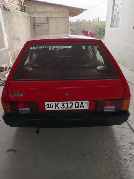 Lada samara 2109 sotiladi