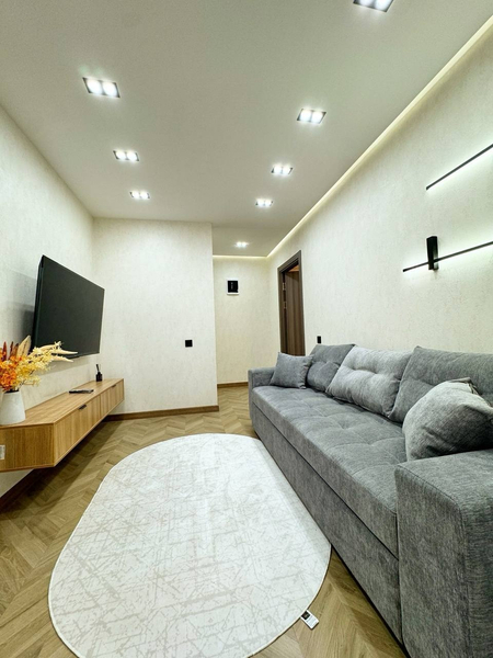 Продается 55м² Космонавты  2в3/3/5 ор-р МВД,ЦУМ