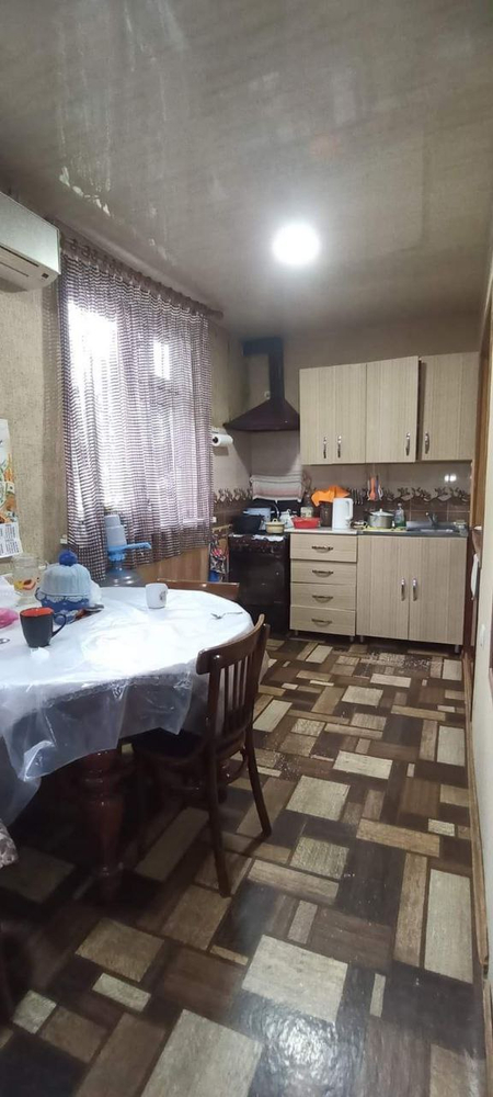 Продается 2/1/4 спутник -4