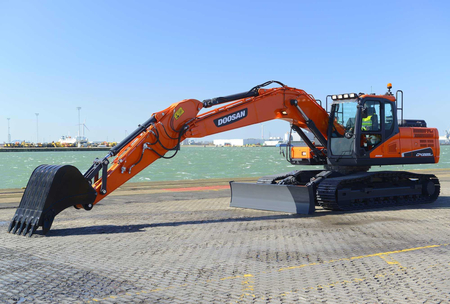 Гусеничный экскаватор Doosan DX225LCA 1,05 м3 в наличии!