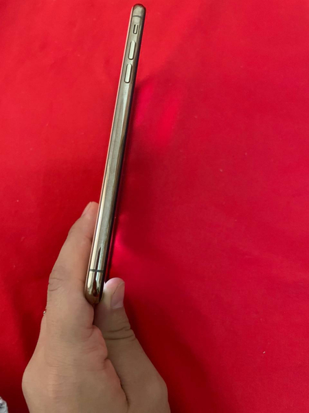 Iphone Xs max  256 g gold