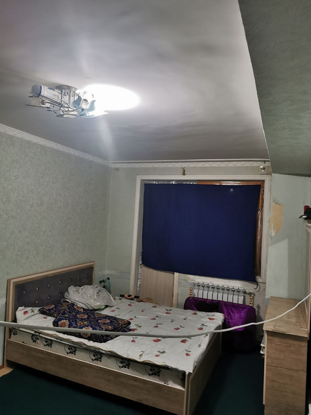 Arientir: Sampi balnitsa 
3 xona 4 etaj  (9 etajka)