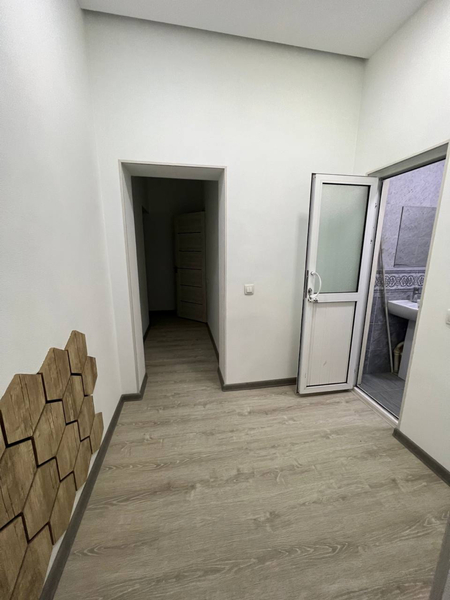 Продам Нежелое Офис,  1-Гор Балница,