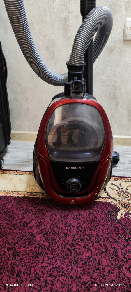 Продается пылесос Samsung!