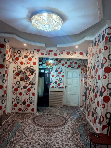 Dehqon bozor ro'parasida 4 xona dom  Sergeli 8A sotiladi