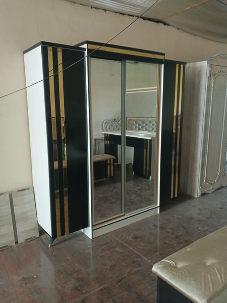 Spalniy kamplek arzon